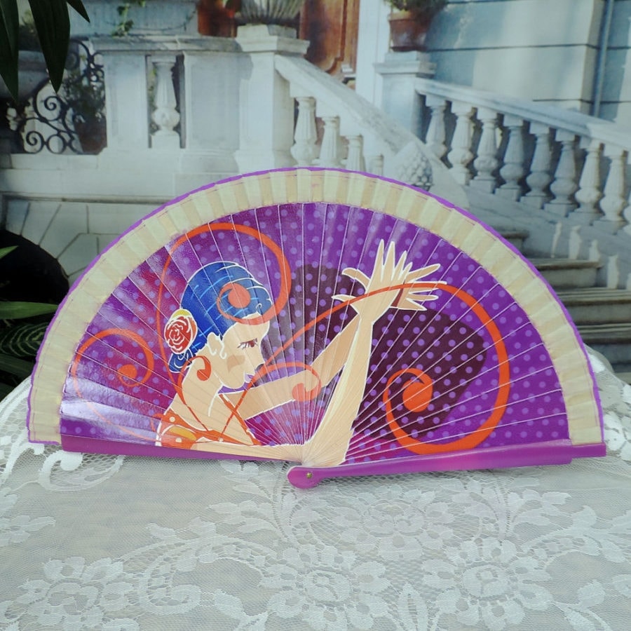Painted Hand Fans | A Perfect Accessory for Your Next Event